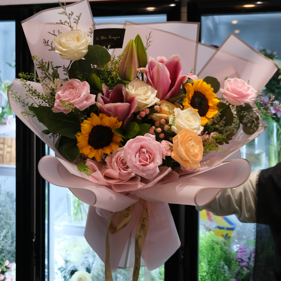 Graduation Flower Kelapa Gading – Le Bliss Bouquet