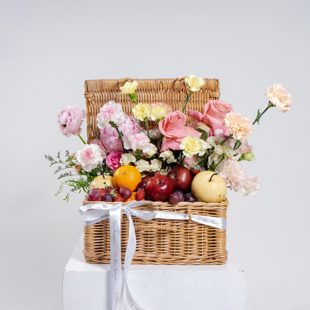 Parcel Buah Bunga Segar Gading Serpong – Le Bliss Bouquet