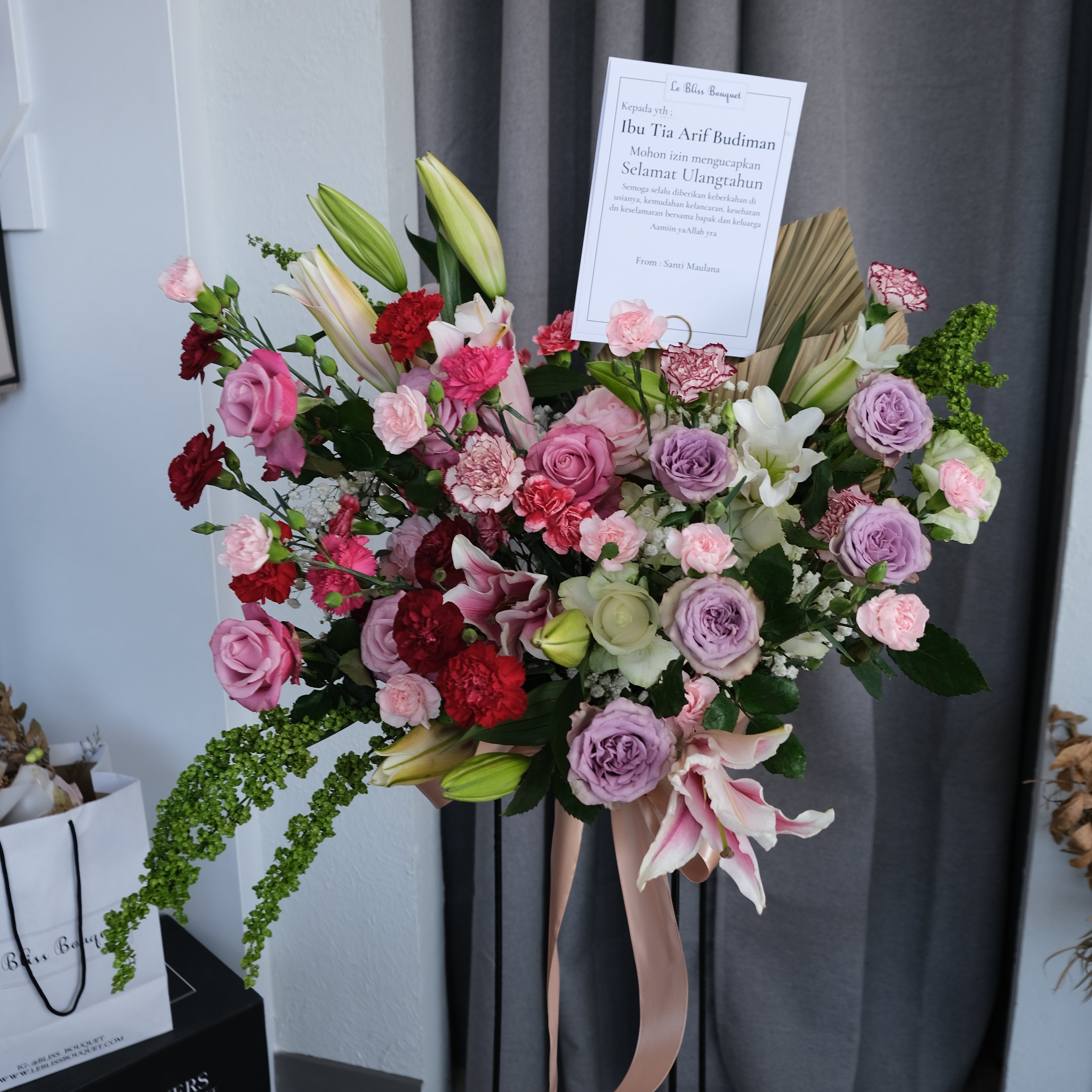 Standing Flower terbaik di Gading Serpong – Le Bliss Bouquet